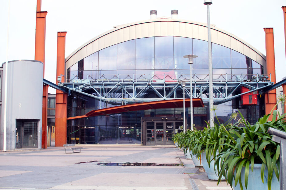 Taideakatemia - monitaiteinen yhteisö - Turku AMK